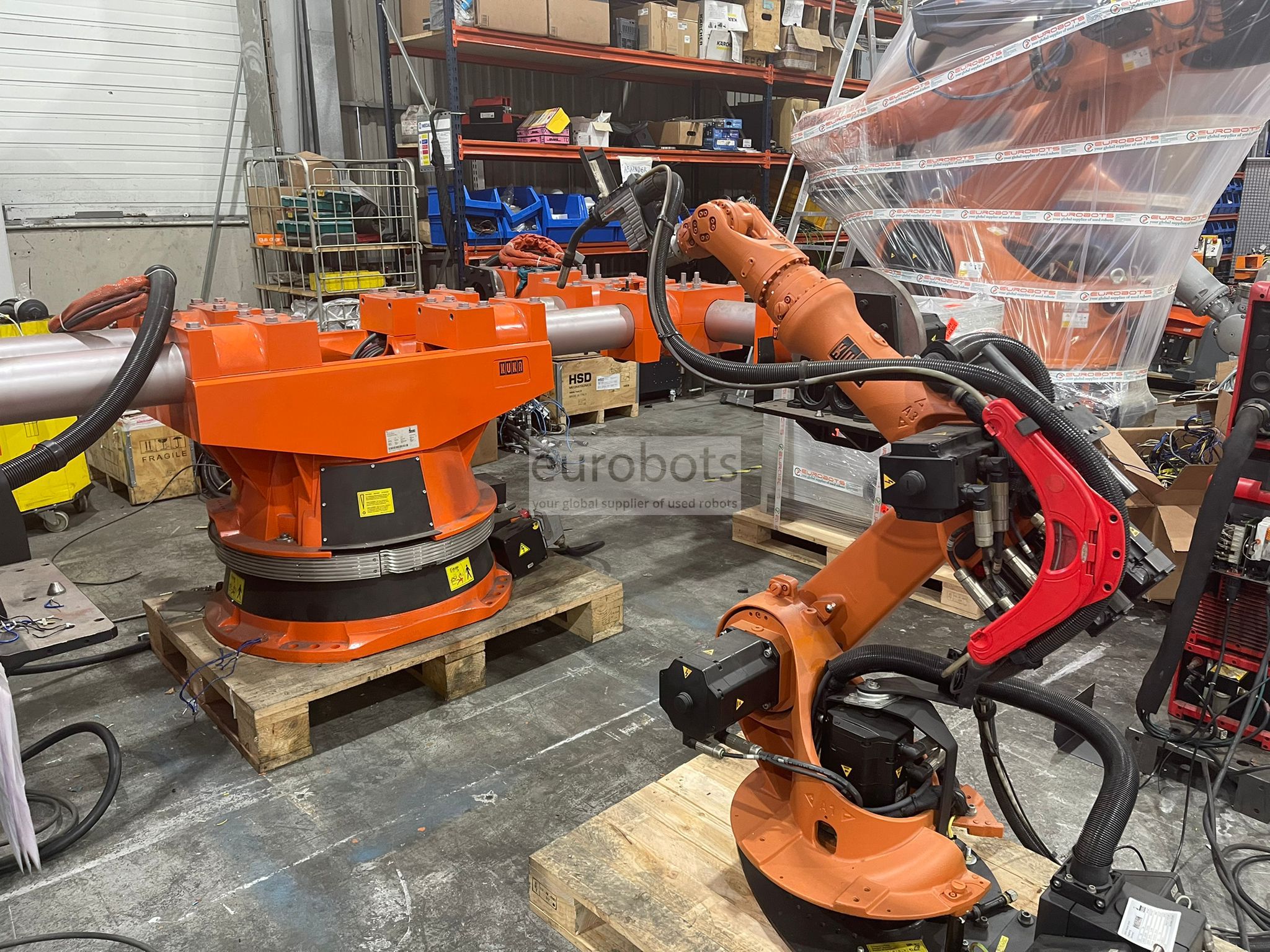 Sel las dengan: KUKA KR5 ARC KRC4 + H positioner + SKS 400A | Eurobots